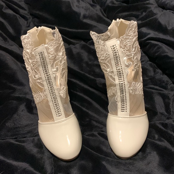 Shoes | New White Patent Leather Embroidered Floral Print Boots | Poshmark